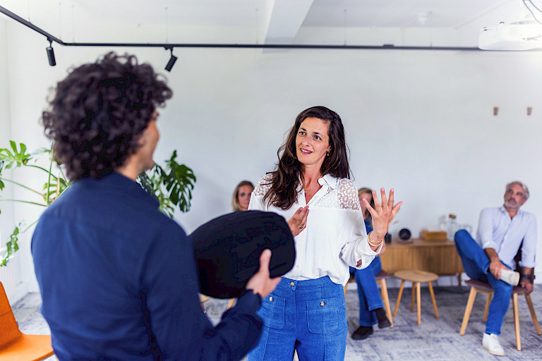 acht cruciale coaching vaardigheden voor elke leider, manager en ...